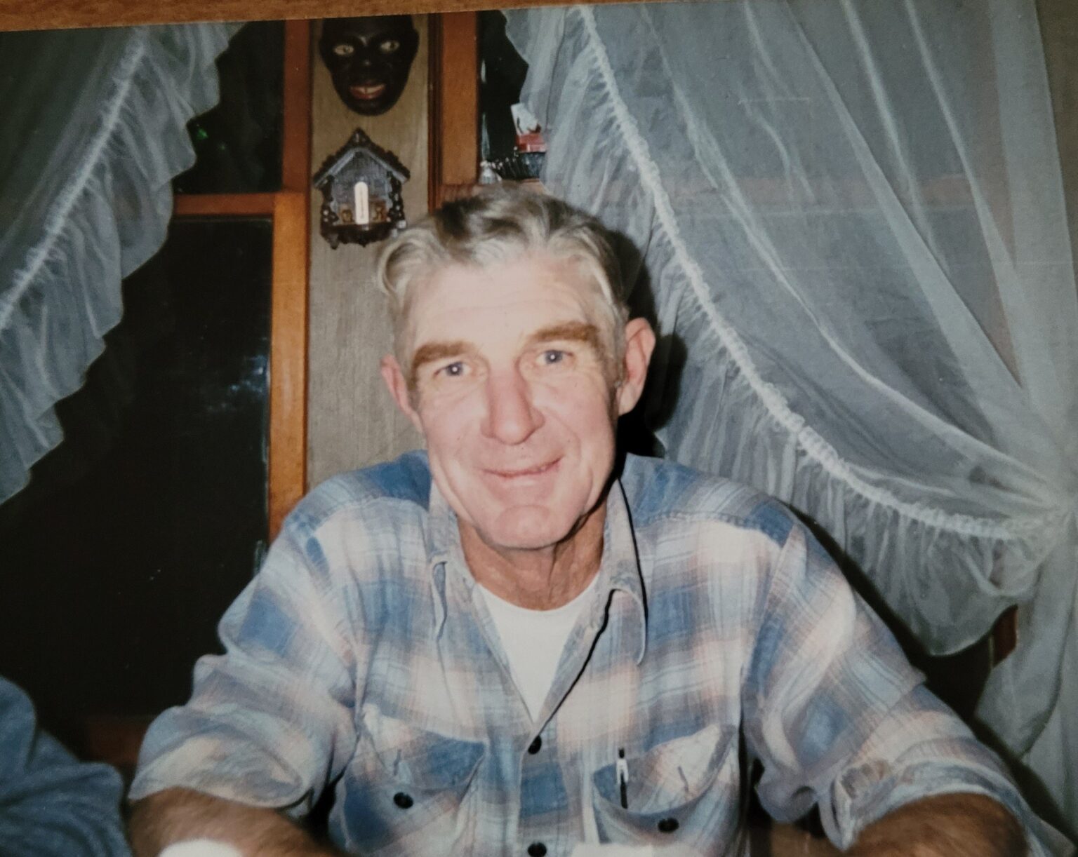 Roger E. Cooper - Peasley Funeral Homes